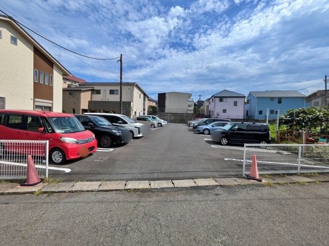 【よみうりランド 駐車場】駐車無料サービスはある？予約できる駐車場・シェーキーズの駐車場情報も！ | アキチャン -akippa channel-